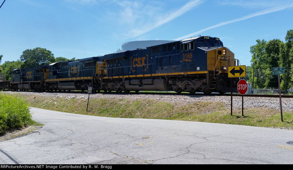 CSX 3168 (ES44AC-H)